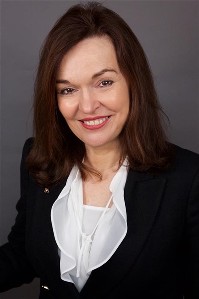 2019 BPS Lecturer - Carol Robinson | Biophysical Society